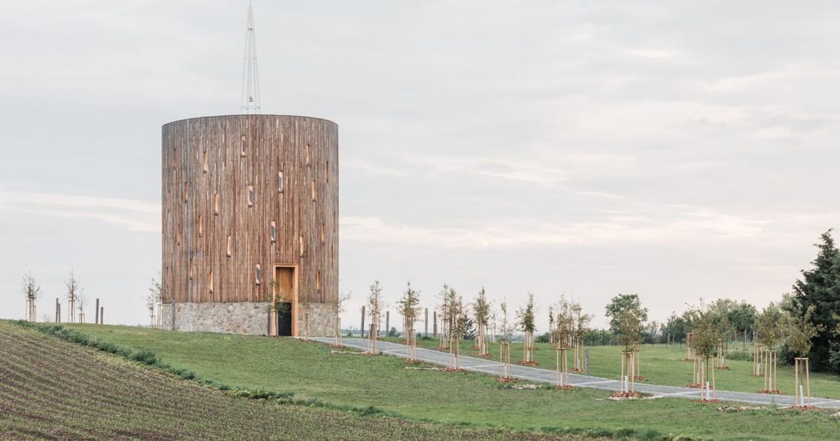 Medieval-style wooden chapel near Brno wins National Architecture Award ...