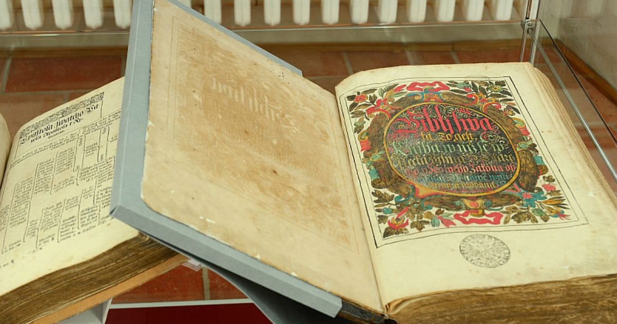 First Czech Bible for two barrels of beer | Radio Prague International