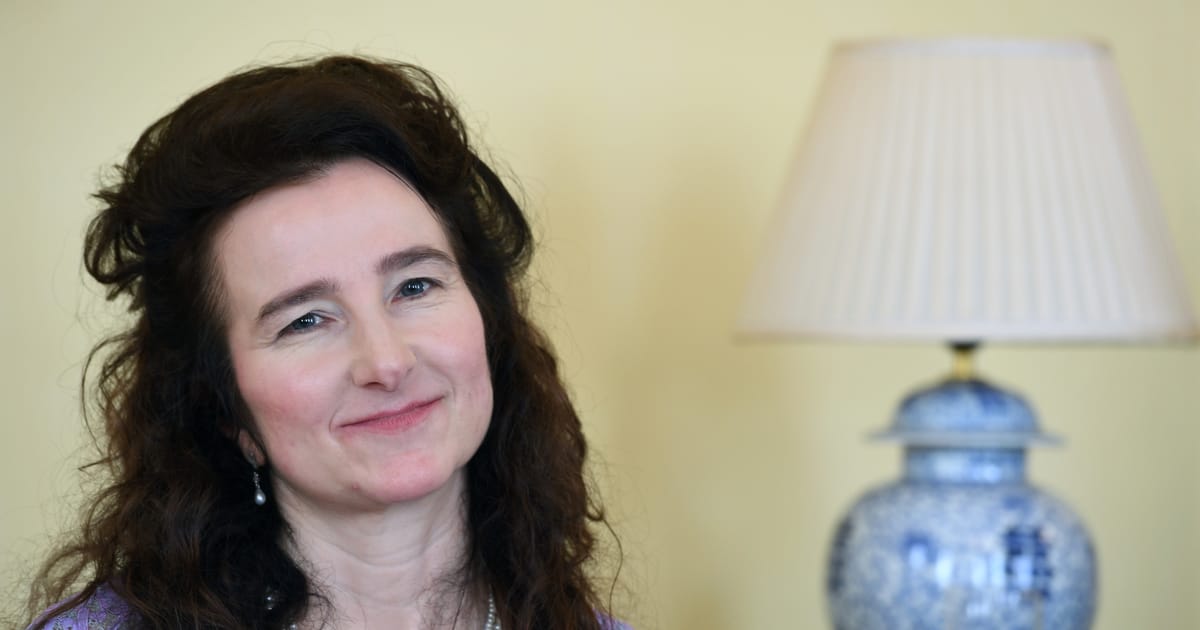 Prague loses distinctive diplomat with departure of UK’s Jan Thompson ...